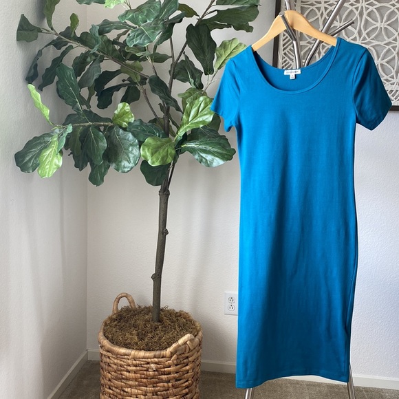 Zenana Outfitters | Dresses | Zenana Premium Short Sleeve Bodycon Dress ...